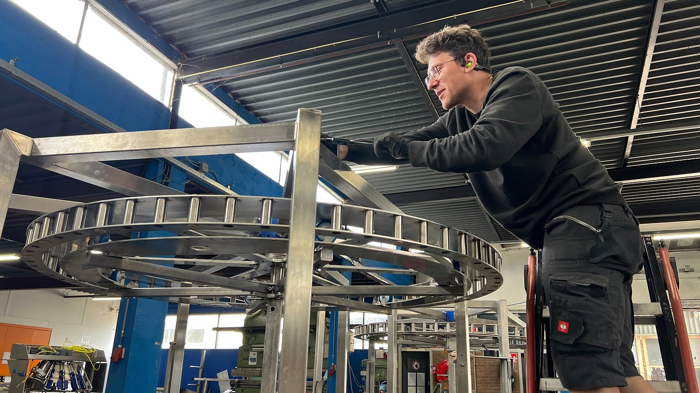 About Us | Decades of Expertise in Poultry Processing